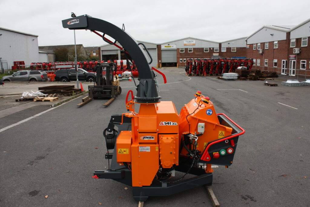 Pre-Owned Jensen WoodchippersJensen Chippers